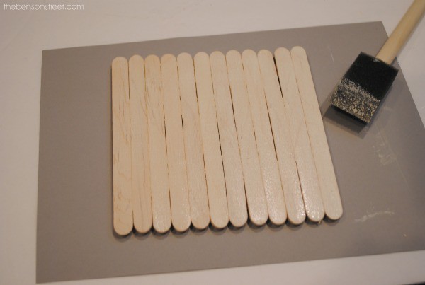 How to Make a Summer Mini Pallet Sign out of Popsicle Sticks - The ...