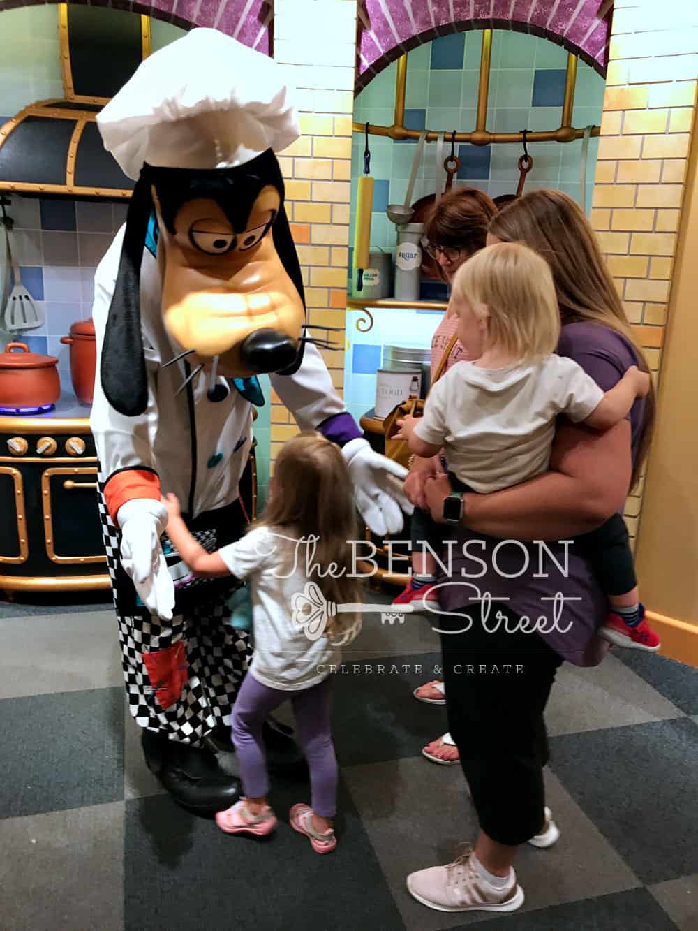 Goofy's Kitchen Character Dining Review - The Benson Street