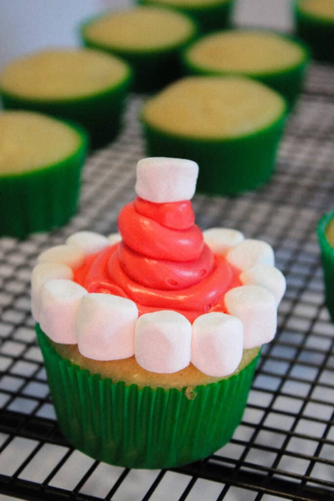 Easy Christmas Dessert: Santa Hat Cupcakes Recipe - The Benson Street