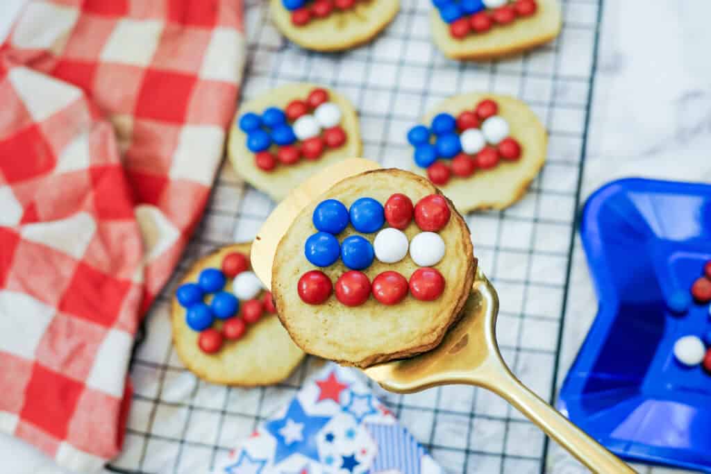 Patriotic Flag Cookies: A Fun and Festive Treat for the 4th of July ...
