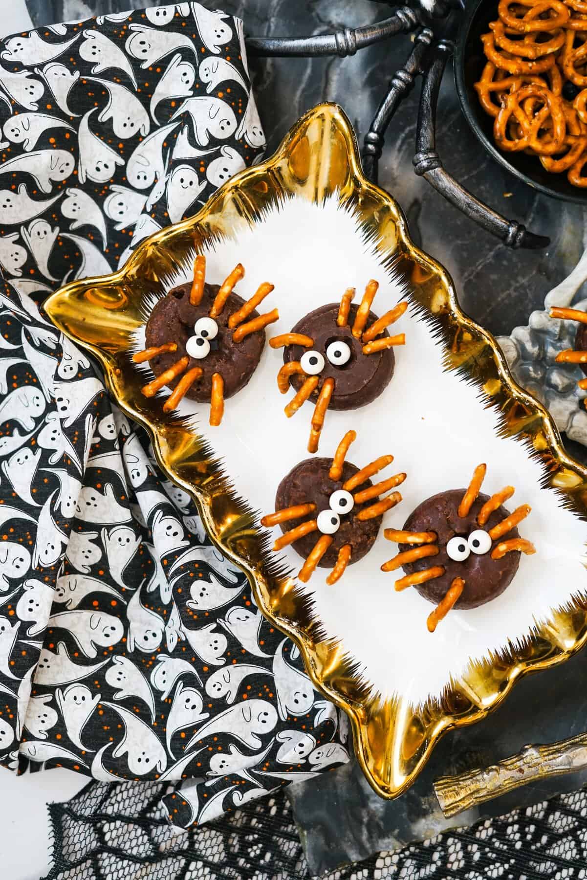 Easy 3 Ingredient Halloween Spider Donuts - The Benson Street