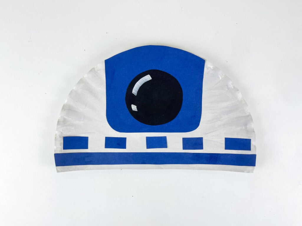 Star Wars R2-D2 Paper Plate Craft: Free Printable Template - The Benson ...